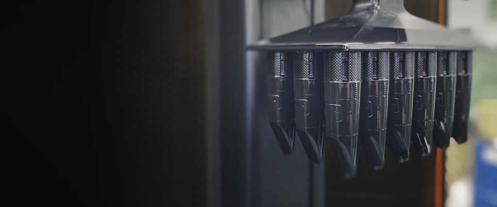 Carbon DLS 3D Printing Services (Digital Light Synthesis) | Fast Radius